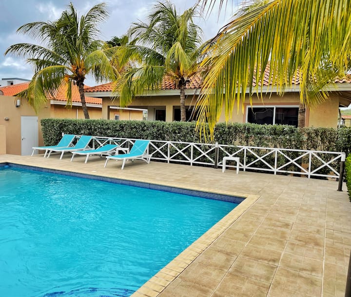 Breezy & Cozy Bungalow - Curaçao