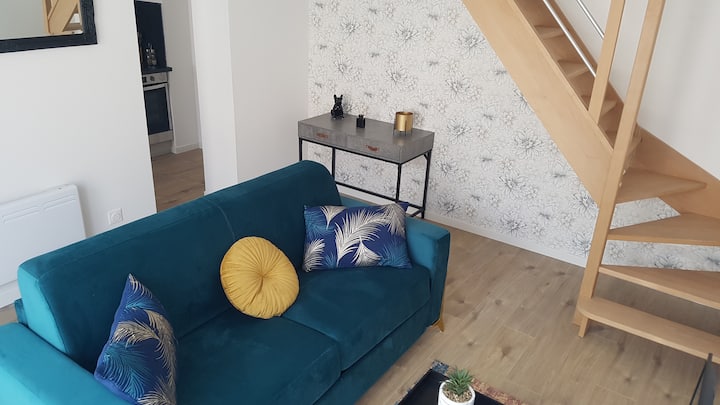 Duplex Rénové - Parking Privé - Wifi Gratuite - Saint-Quentin