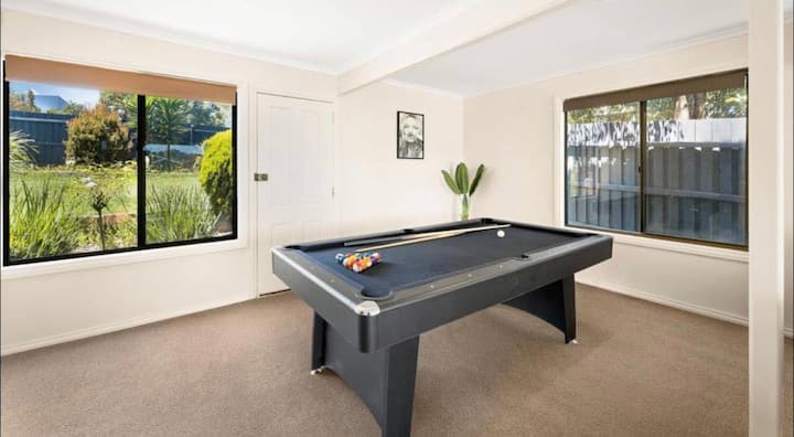 Sunset Dreamery I Phillip Island I Netflix - Melbourne