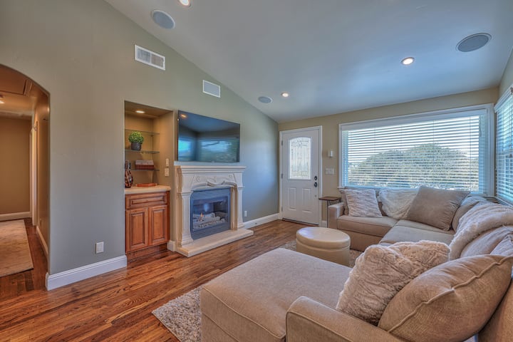 Monterey Bay Cozy Charmer 3 Beds With Outdoor Tv - Monterey, CA