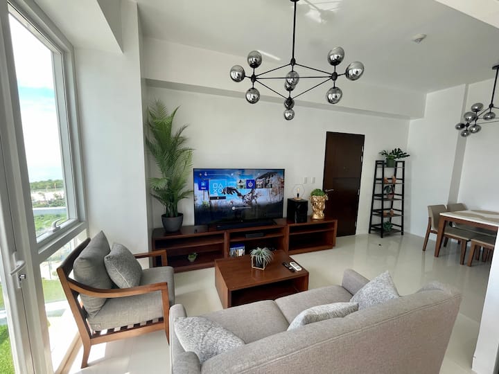 Beach Luxurious Unit With Impressive Seaview - Lapu-Lapu City