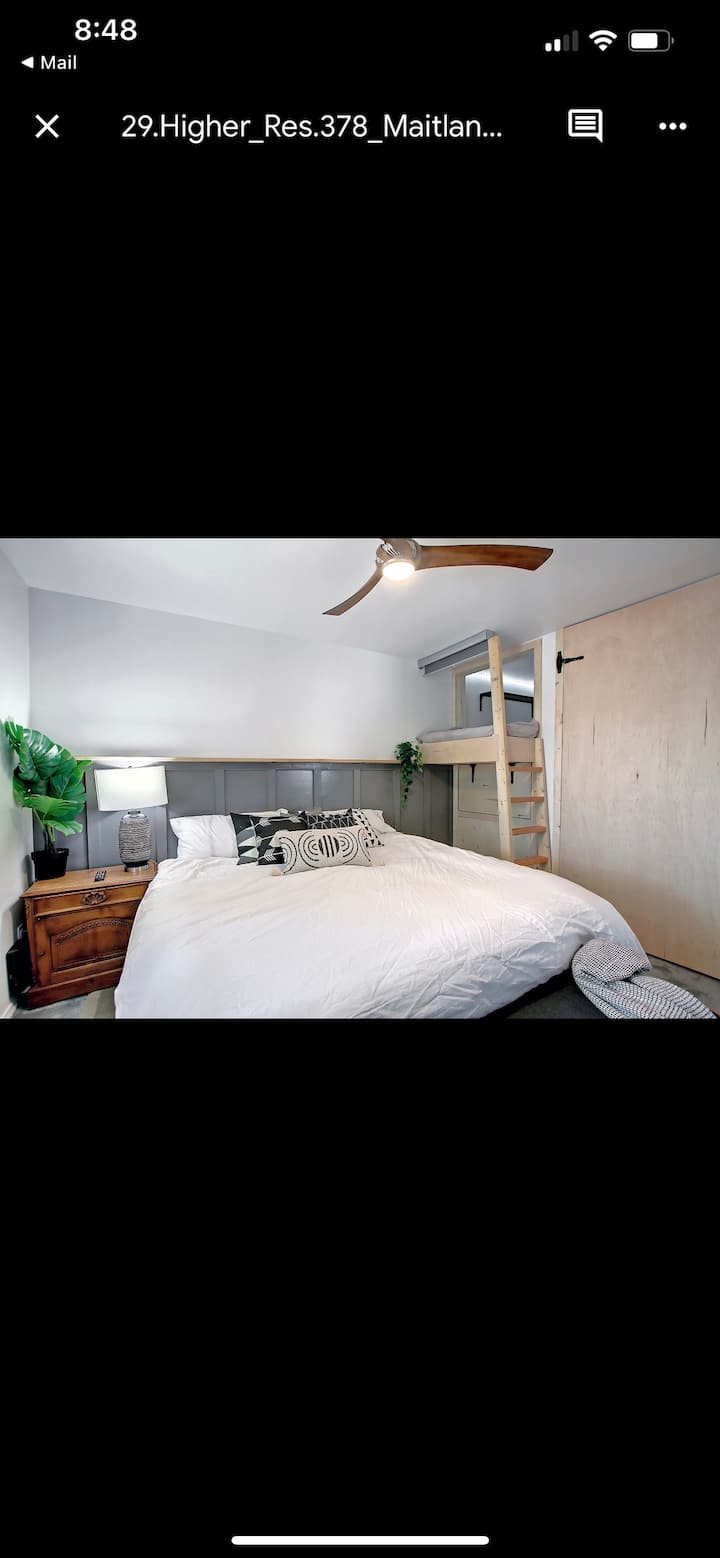 Cozy Little Bunk House - Calgary