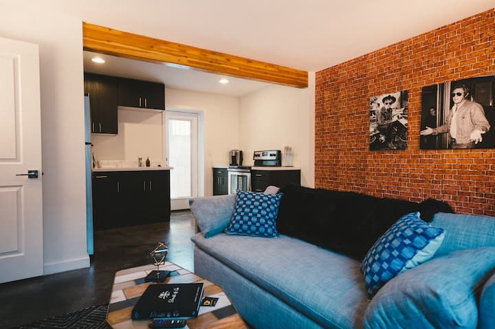 Lanthe | 1br Slick Downtown Hot Spot - Phoenix, AZ
