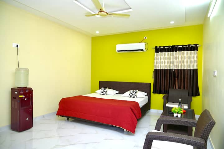 Srivari Homestay - Executive Suite - Tirupati