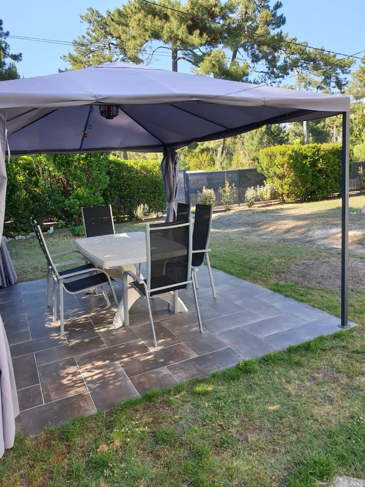 Maison Très Agréable De Plain Pied, Terrain 850m2. - Vendays-Montalivet