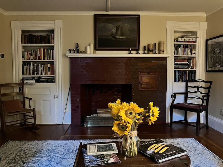 1842 Greek Revival Condo Close To Downtown - Salem, MA