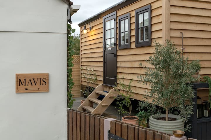 Stylish Hut In A Small Village Just Outside Bath - Bath