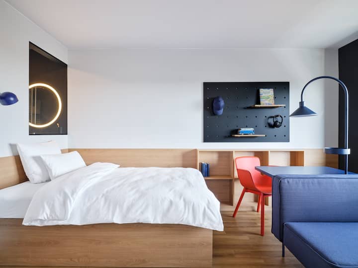 Stayery | Modern Studio In The City Center - Wolfsbourg