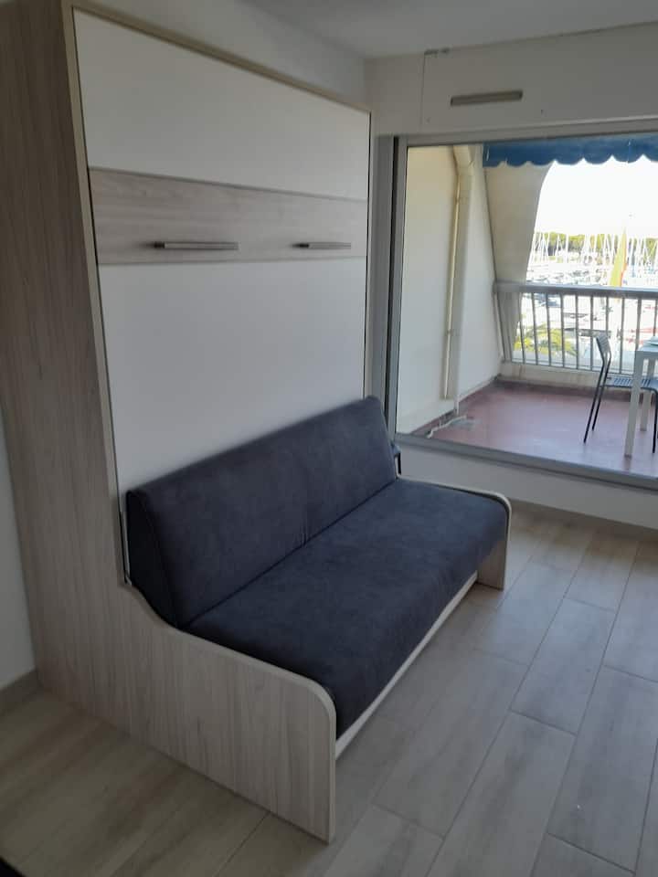 Port Camargue Superbe Studio Vue Port
3 Nuits Min. - Plage de l'Espiguette