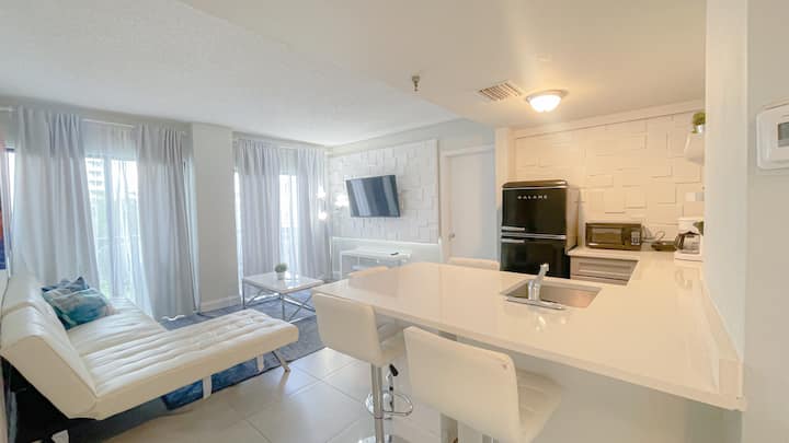 Lovely 2bd/2ba Apartment Minutes From Universal - Orlando, FL