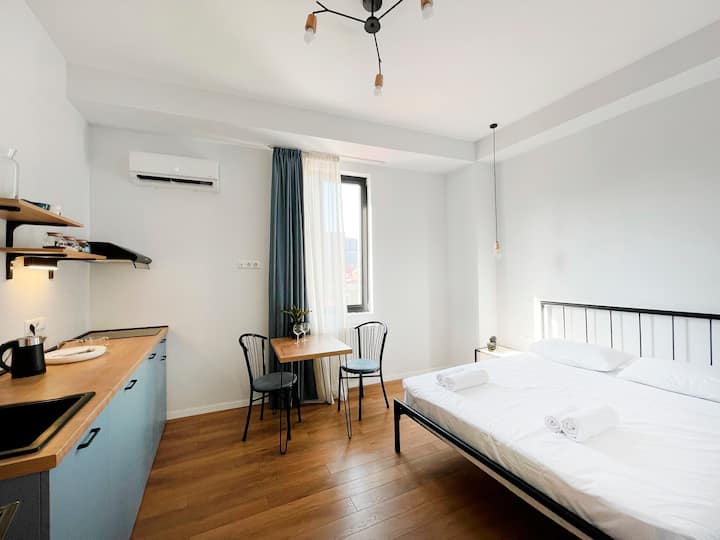 Cozy Apartment On Atoneli St. - Tbilisi