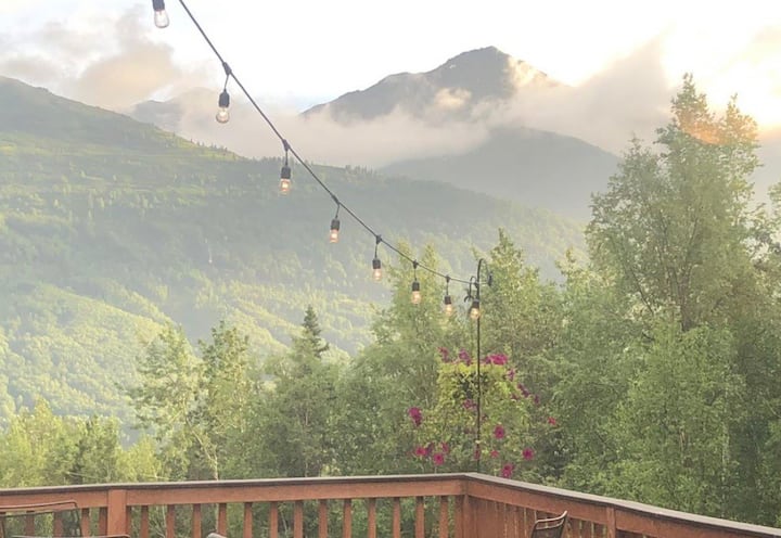 Moose Meadow: Mountain View, Creekside, W/ Hot Tub - 安克雷奇