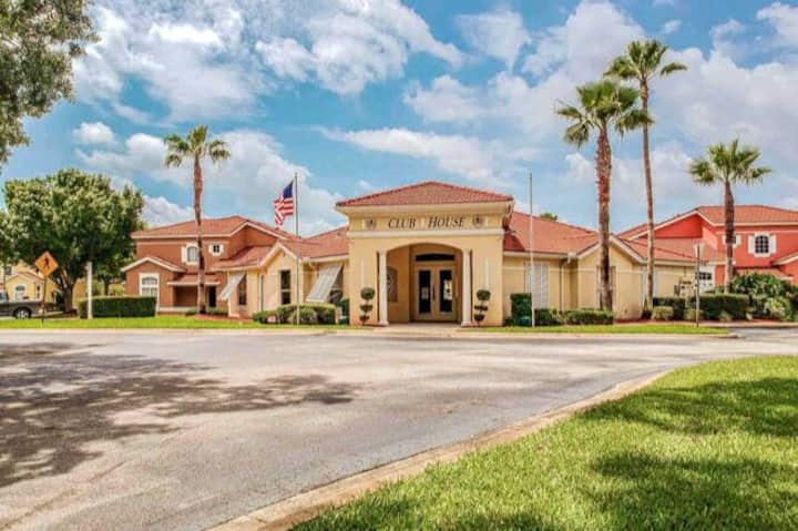 Amazing Resort At Lake Berkley Close To Disney - Kissimmee, FL