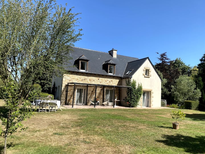 Maison Au Calme Sans Vis à Vis Non Loin De L’eau - Saint-Malo