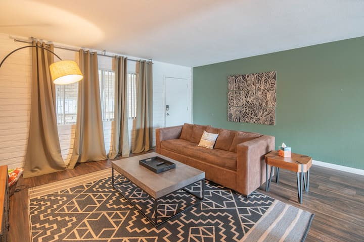 Diana | Lovely 2-br W/pool - Arcadia Lite - Phoenix, AZ