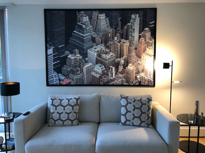 Cozy Large One Bedroom - Vancouver