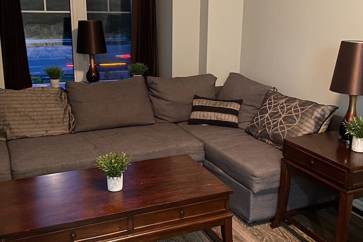 Ks Bnb In The City And By The Country - マーカム