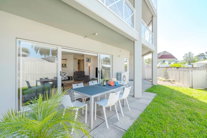3 Bedroom Apartment Ground Floor Courtyard - Whitianga