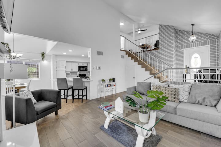 Warm Vacation In Las Vegas King-queen Beds - Las Vegas, NV