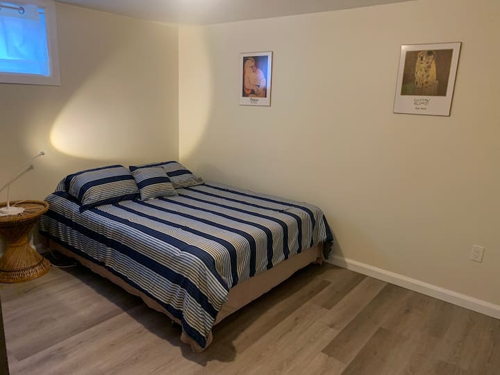 Lovely Private 1 Bedroom Apartment With Queen Bed - 토론토