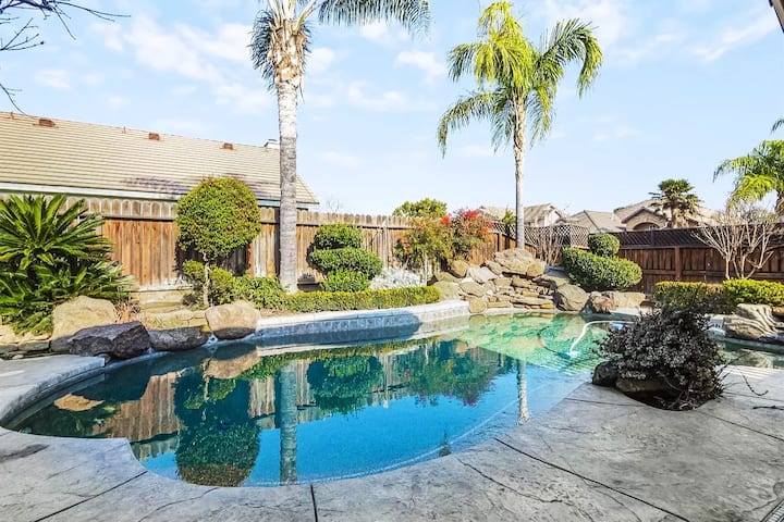 A Blissful Oasis~pool~hot Tub~bbq - Clovis, CA