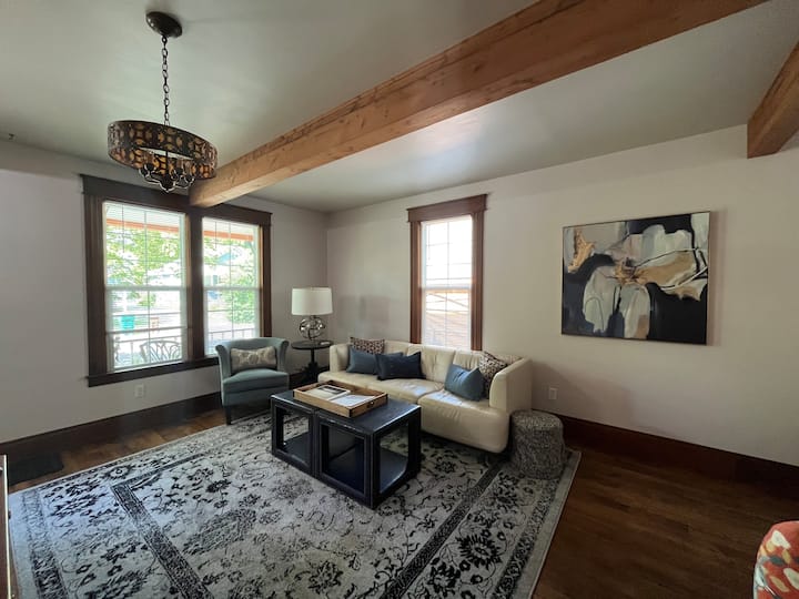 Period Craftsman Home In Spokane's Peaceful Valley - Spokane, WA