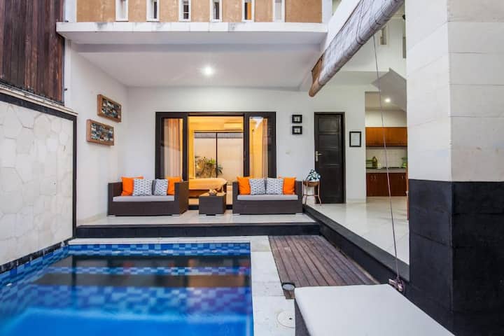 2 Bedroom Pool Villa Close To Seminyak Beach! - Kuta