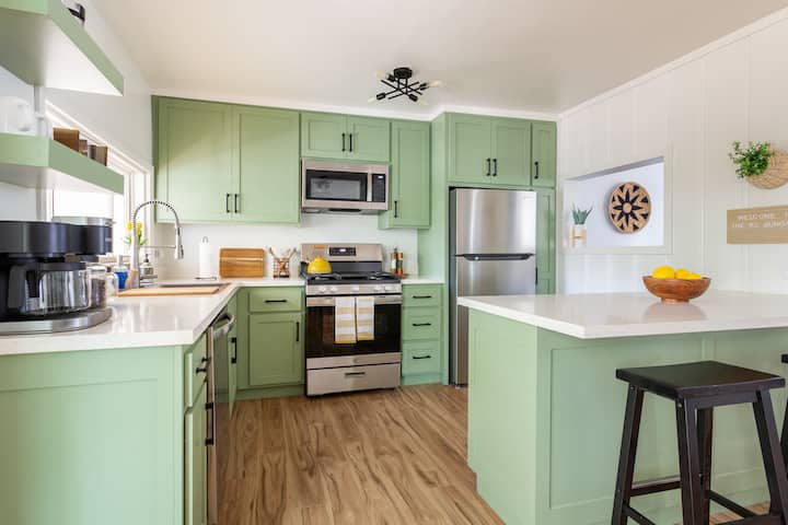 4 Bedroom Home Near The Plaza And Westport - Kansas City, KS