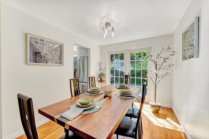 Pinnacle Spruce | N. Seattle 3b/2ba + Large Patio - Edmonds, WA