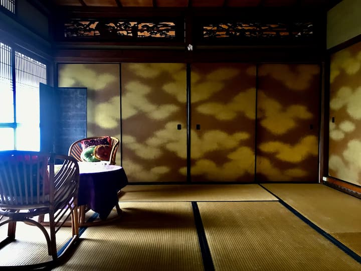 伝統建築を体感するひと組限定・一棟貸しのお宿 - 기시와다시