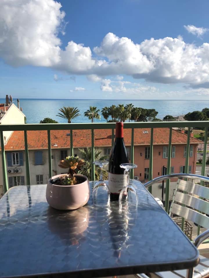 Nice: 25m2 Studio With Sea View - Nice