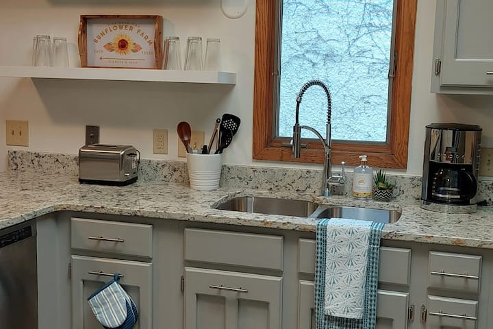 South Minneapolis Tangletown Charm - Minneapolis, MN
