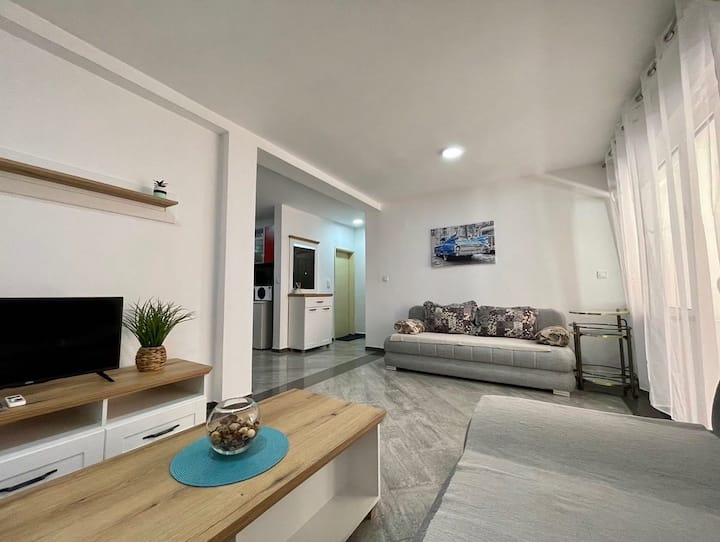 Family One Bedroom Apartmant Sunshine - 부드바
