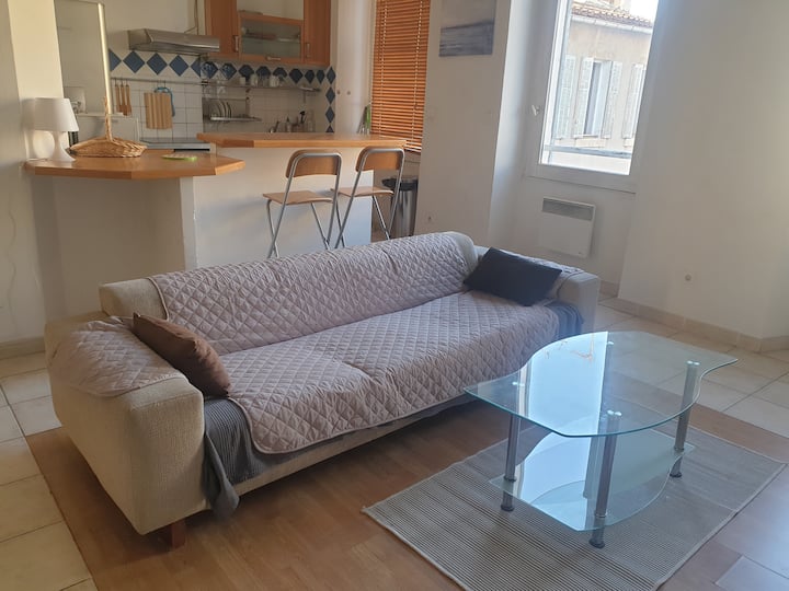 T2 Sejour Spacieux à 10 Minutes Du Centre-ville - Marseille