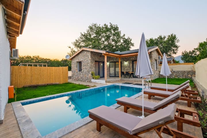 Stone House Wi̇th Pri̇vate Swi̇mmi̇ng Pool İN Kayaköy - Kayaköy