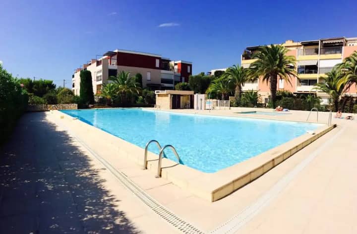 Studio De Vacances Résidence Avec Piscines - Bandol