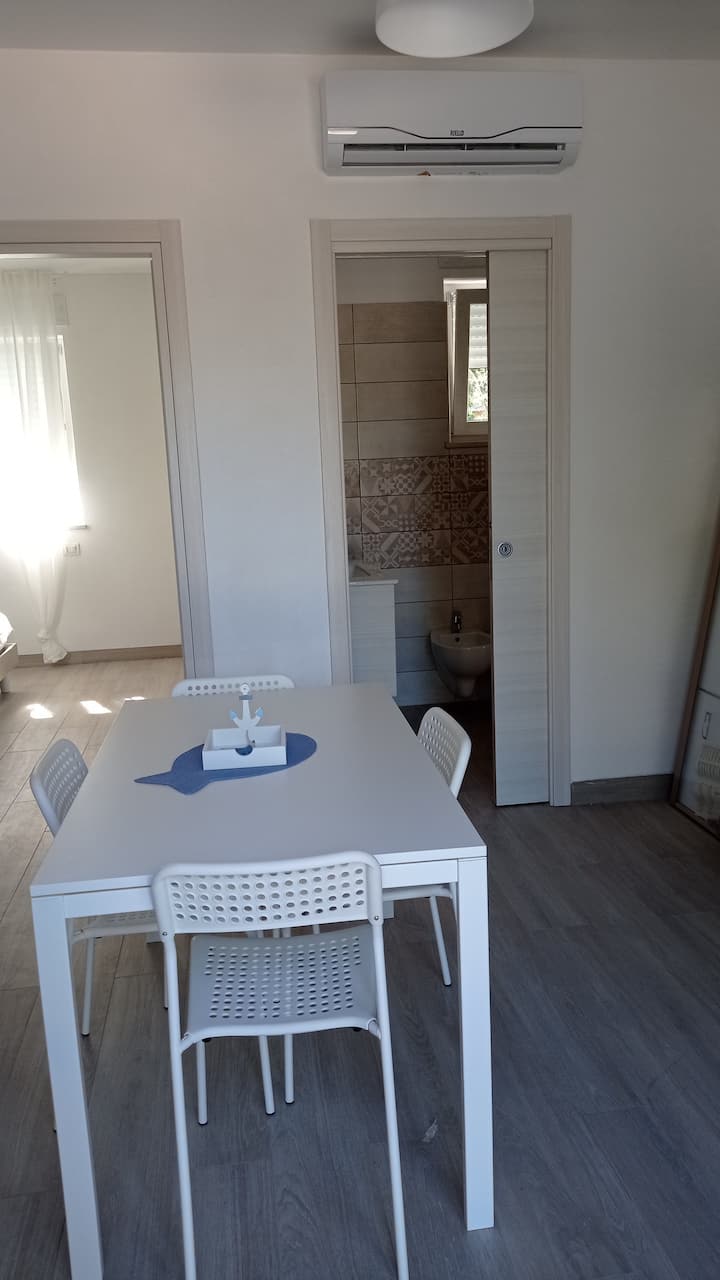 Dimora Basso "Appartamento Luigi" 02 - Mattinata