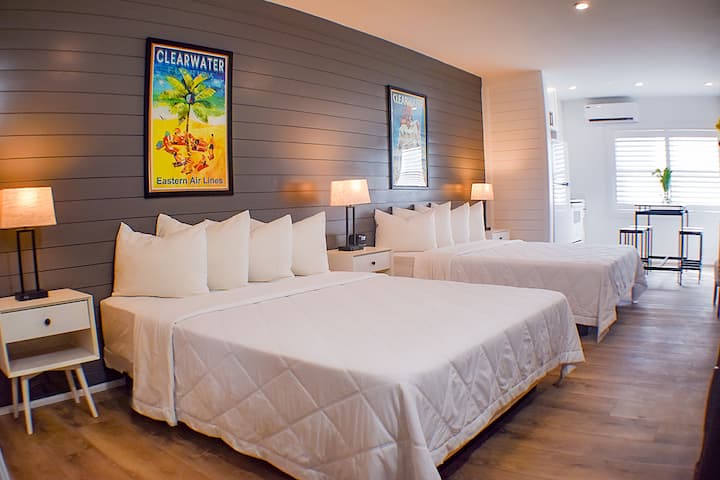 Executive Family Studio1-min. Walk To The Beach! - Clearwater, FL