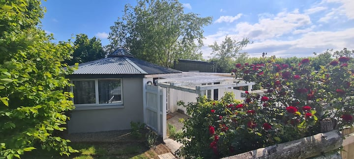Tiny Home In Private Gardens, Hot Tub, Kilmore - Rosslare