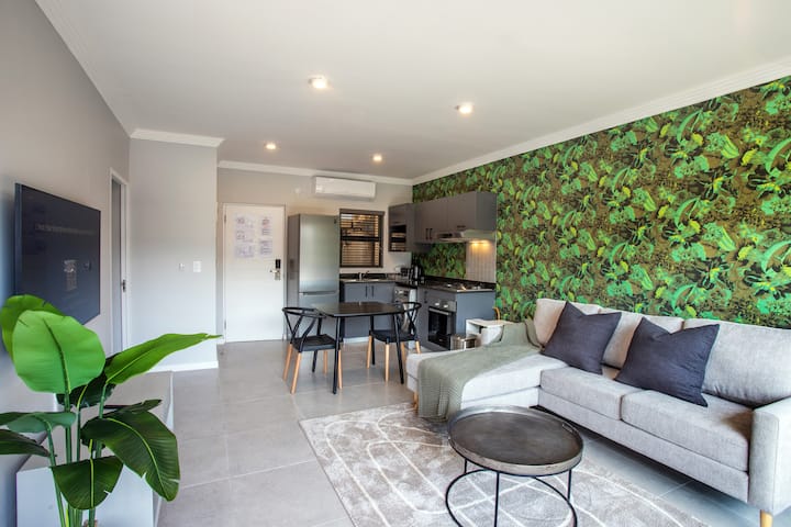 The Space To Be @ Gateway - Tropical Tableau - KwaMashu
