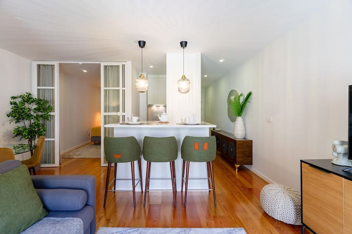 Flat With Cozy Balcony In The Heart Of City Center - Matosinhos