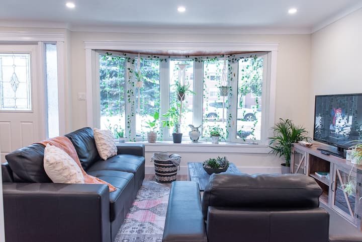Central, Cozy, Modern, 3bd, Prking, Ac,patio - Guelph