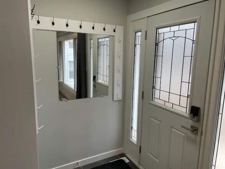 Spacious Orillia  Complex - Orillia