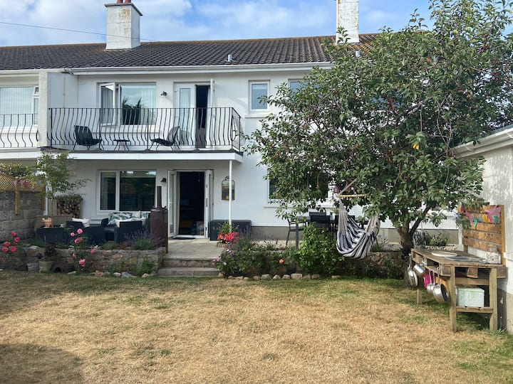 Sunny Home From Home - Jersey