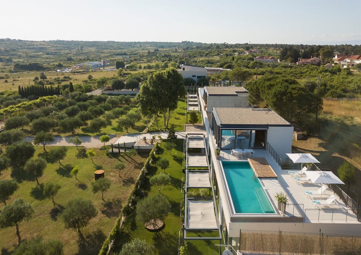 Villa Domenica- Luxury 4br Villa With Scenic View - Zadar