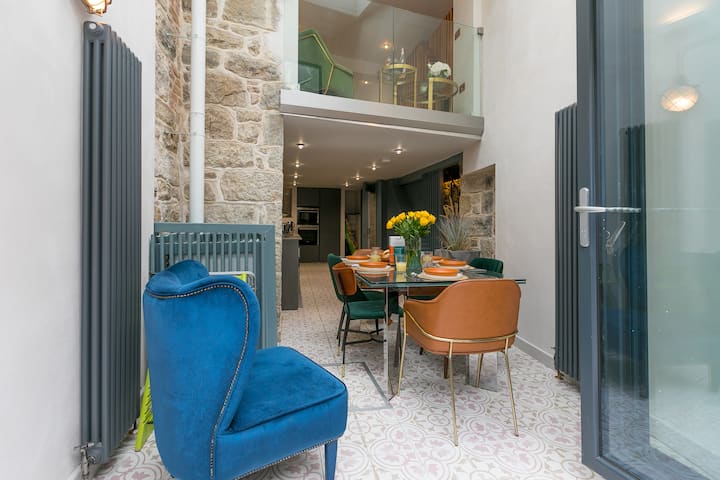 'Gimme Shelter' Unique Coastal Retreat - St Ives