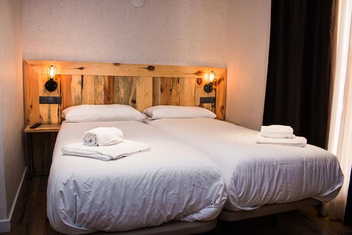 Habitación Boutique Con Terraza Y Baño Privado - Seville