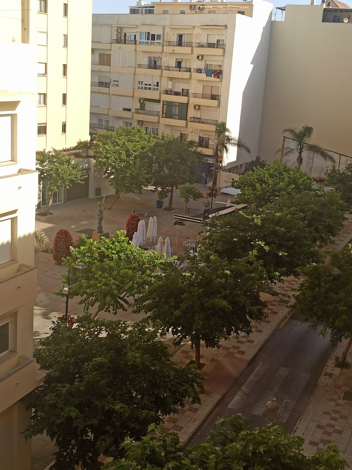 Apartamento De 90 Metros En Segunda Línea De Playa - Estepona