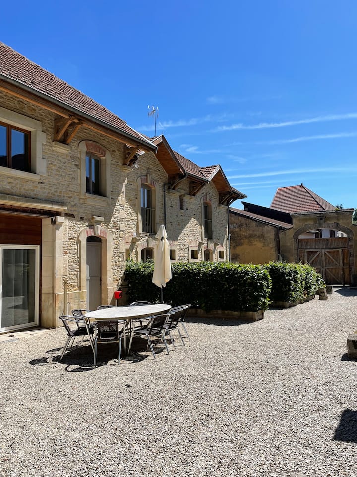 Les Charmilles - Gîte Des Tulipes - Haute-Marne