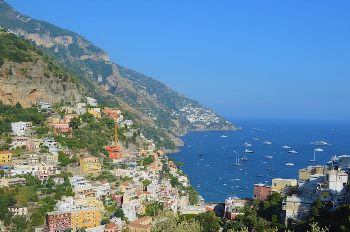 Positano Cozy Apartment On Street Level - Positano